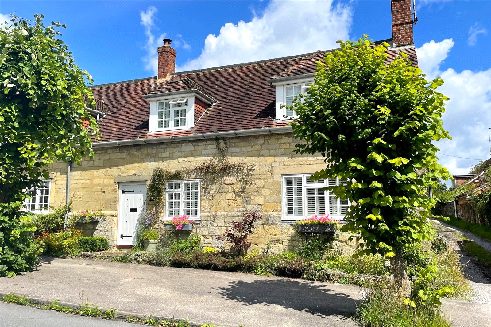 High Street, Hindon | Rural View Estate Agents